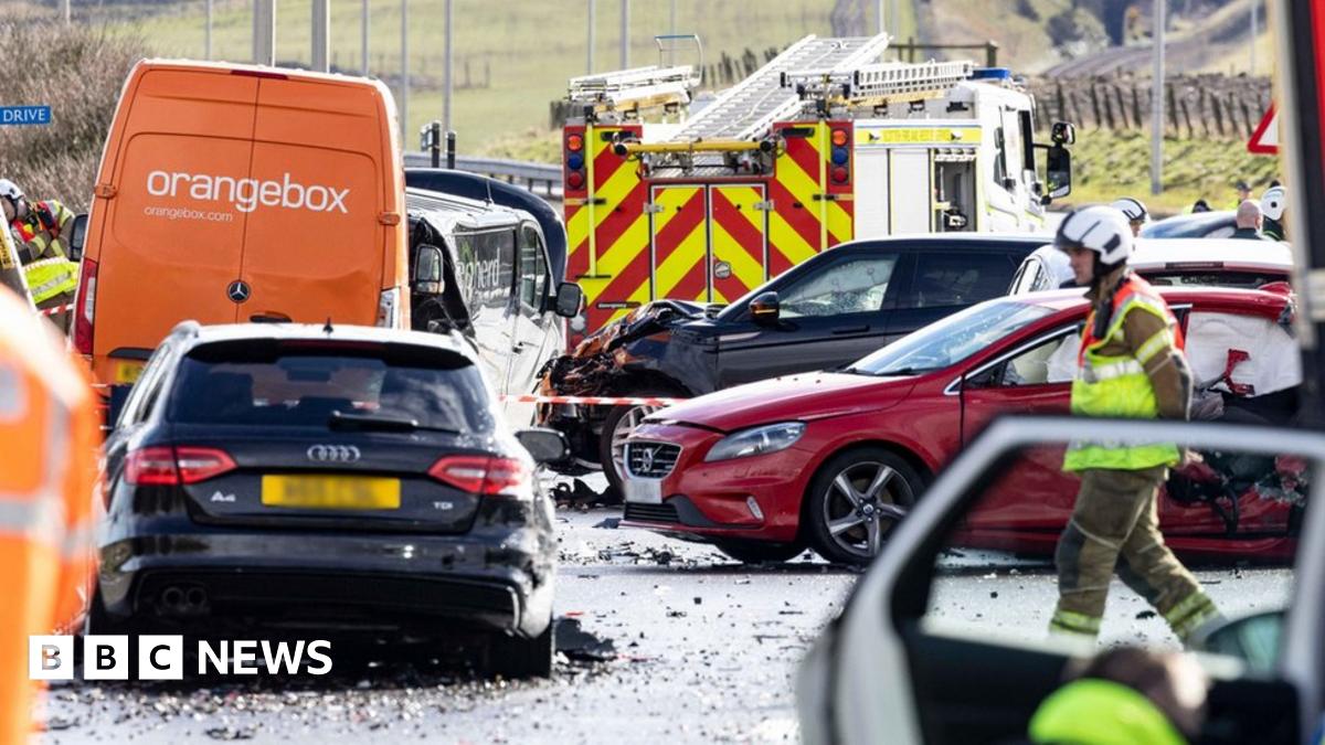 Seven injured in 17-vehicle crash south of Aberdeen - BBC News