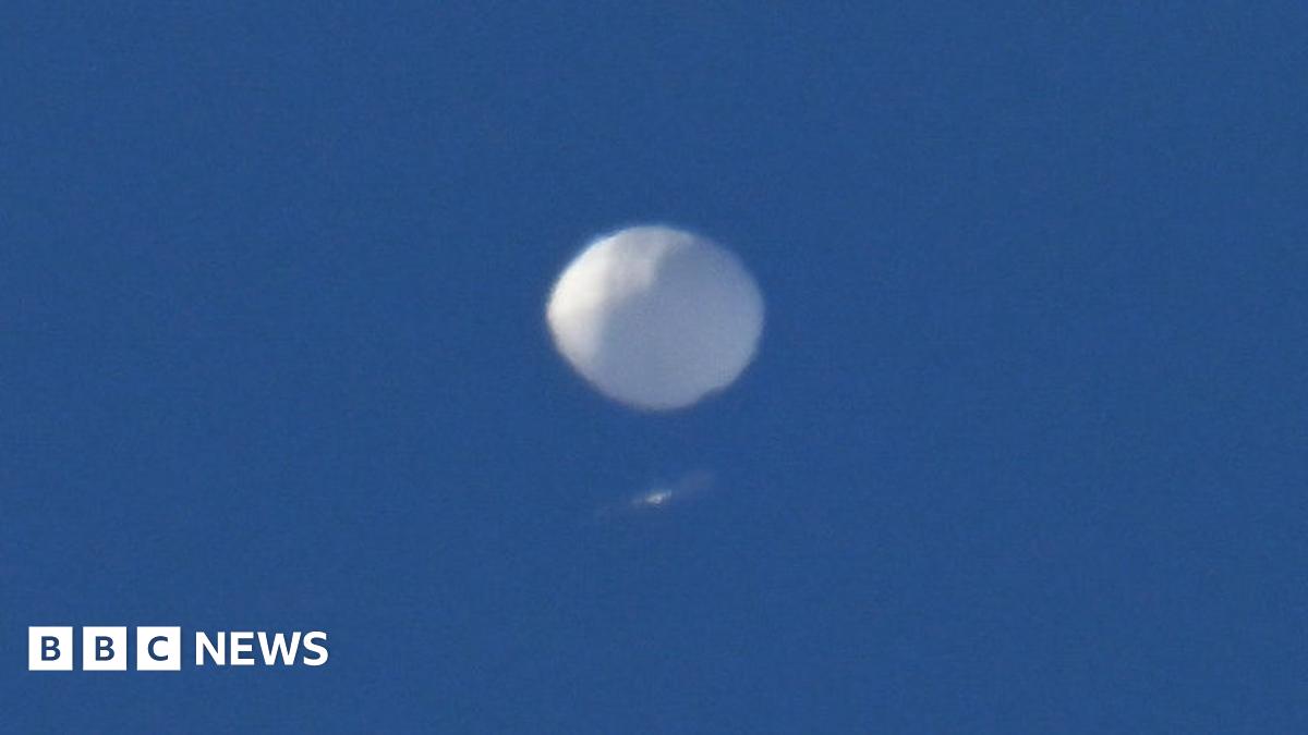 Chinese balloon capable of gathering intelligence - US official - BBC News