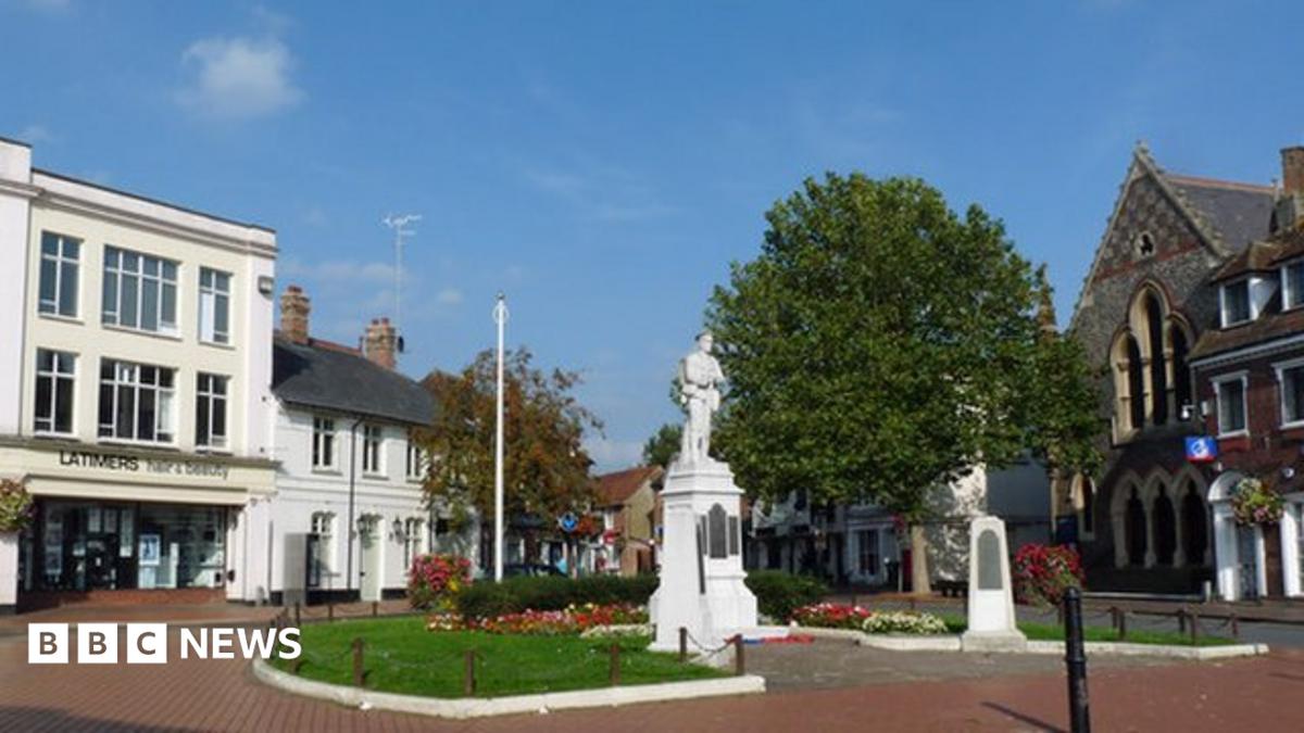 Chesham & Amersham candidates share by-election priorities - BBC News