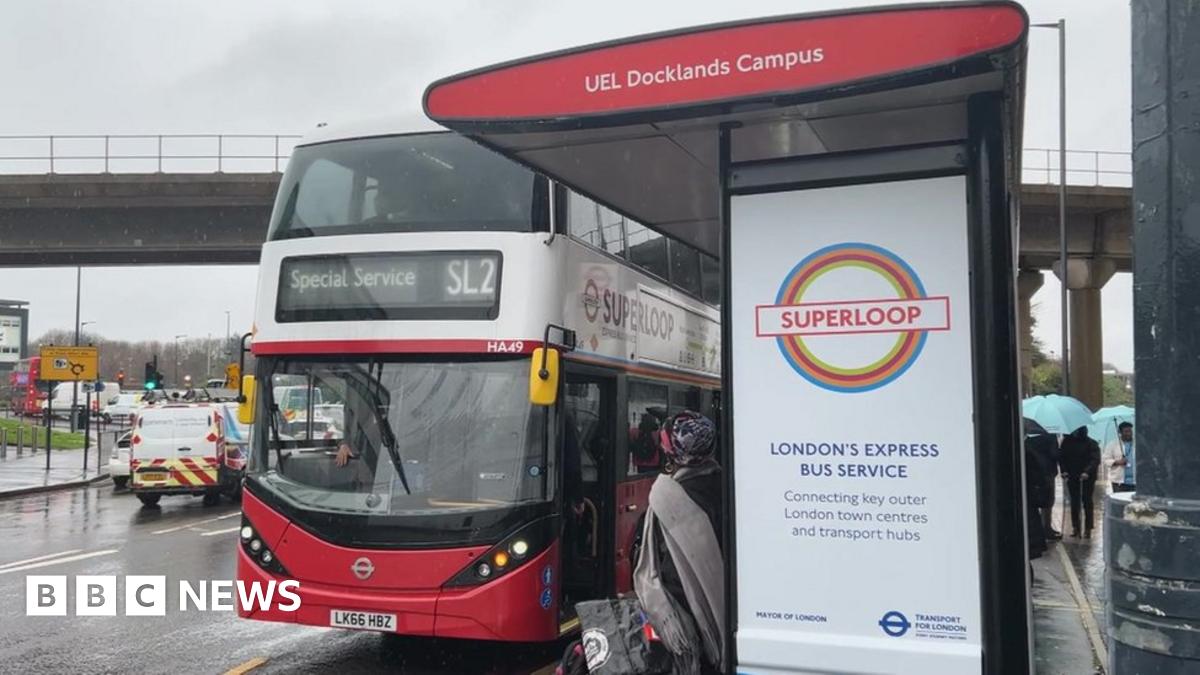 Superloop: Main circle of express bus services completed - BBC News