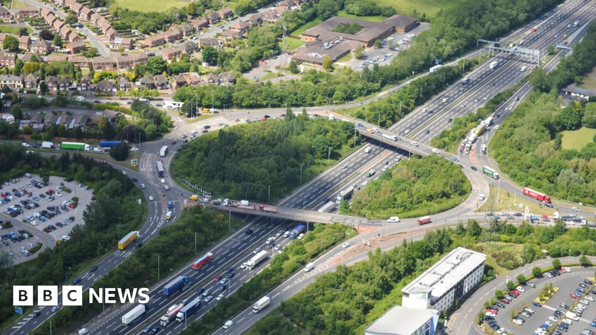 M6 junction 10 scheme to start in 2018 - BBC News