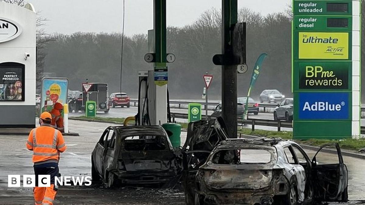 A14 petrol station fire near Newmarket caused by car crash - BBC News