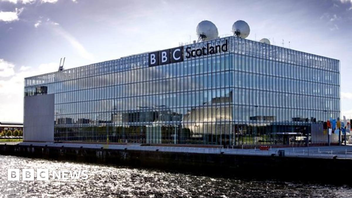 Changes to BBC structure 'could boost Scots economy' - BBC News