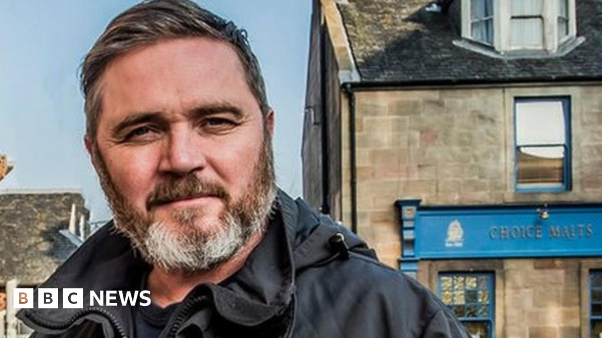 EastEnders villain joins River City - BBC News