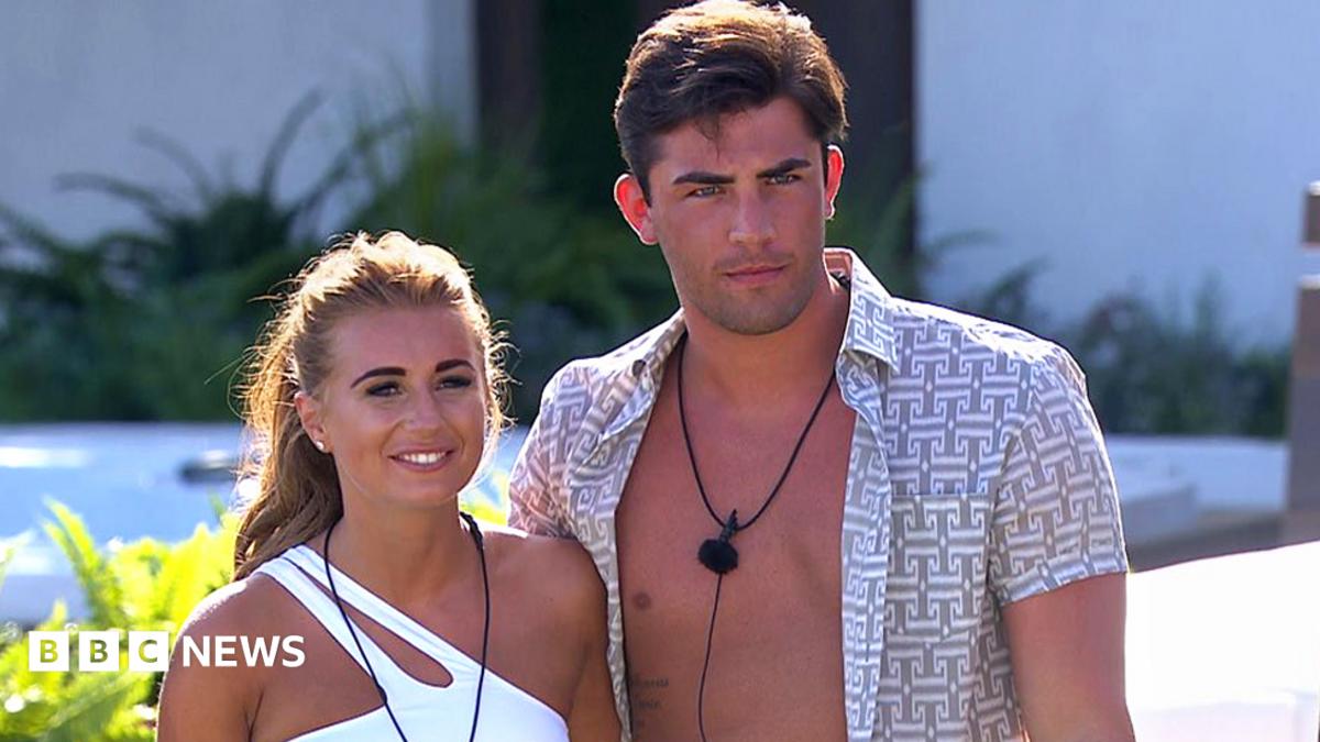 Love Island breaks ITV2 record - BBC News