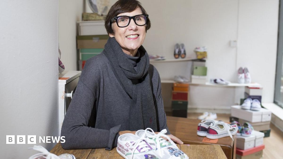 Nottingham Trent students' shoe art to aid homeless - BBC News