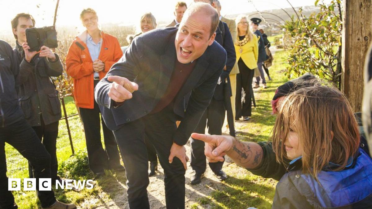 Duke of Cornwall's first official visit to county - BBC News