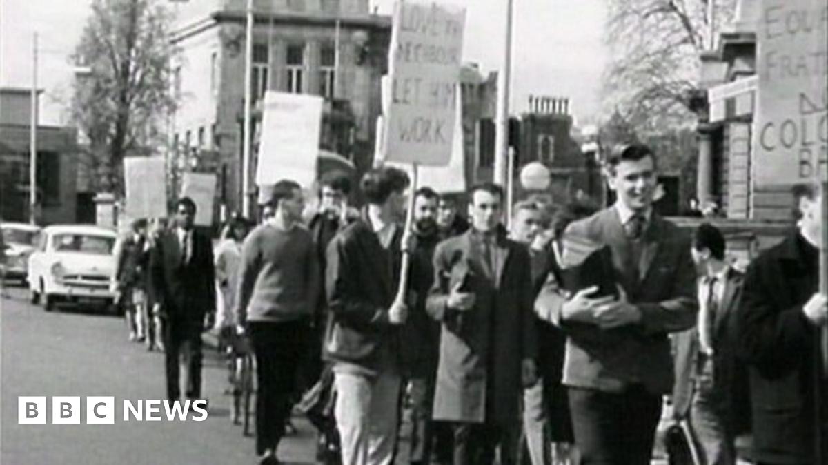 What was behind the Bristol bus boycott? - BBC News