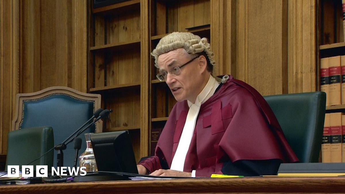 Brexit: Judge rejects parliament shutdown legal challenge - BBC News