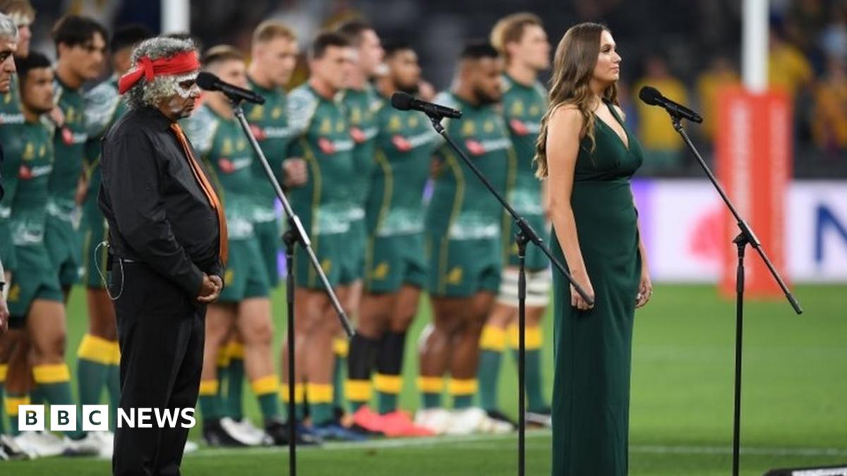 Australia's Wallabies sing anthem in indigenous language - BBC News