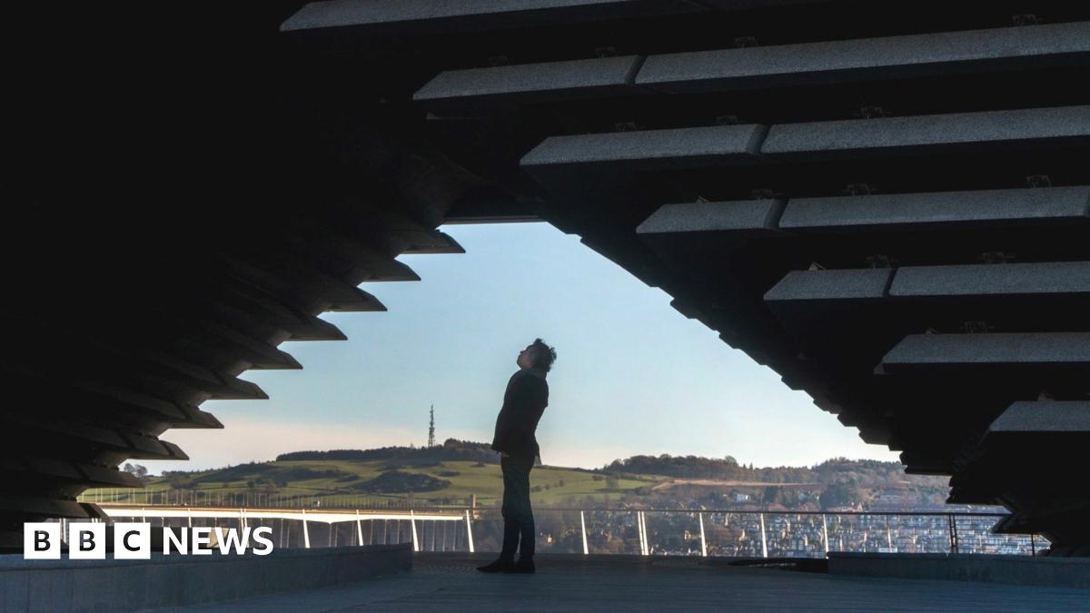 In pictures: How V&A Dundee took shape - BBC News