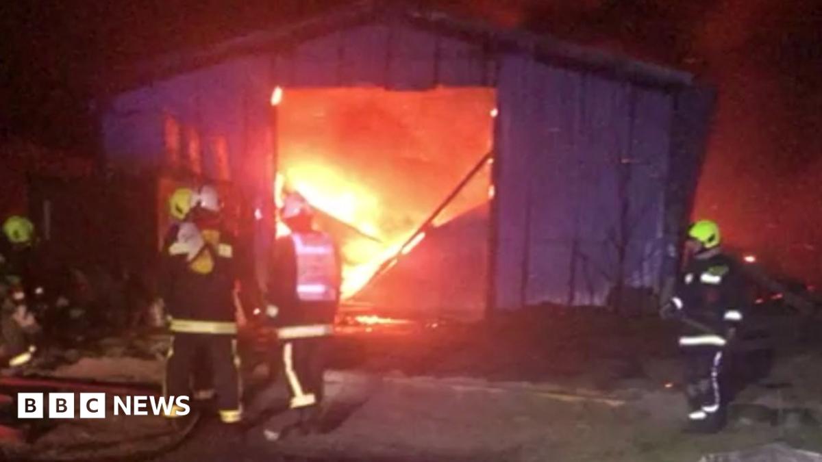 Investigation launched into Plympton barn fire - BBC News