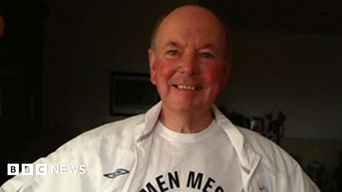 Ex-Norwich coach 'Kit' Carson held in historical football abuse probe ...