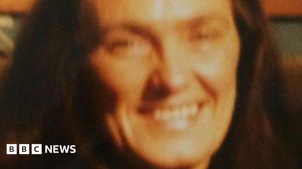 Luton buried body: Jury discharged, accused may face retrial - BBC News