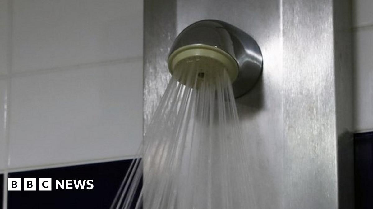 Hot showers a basic human right, Oldham scheme boss says - BBC News
