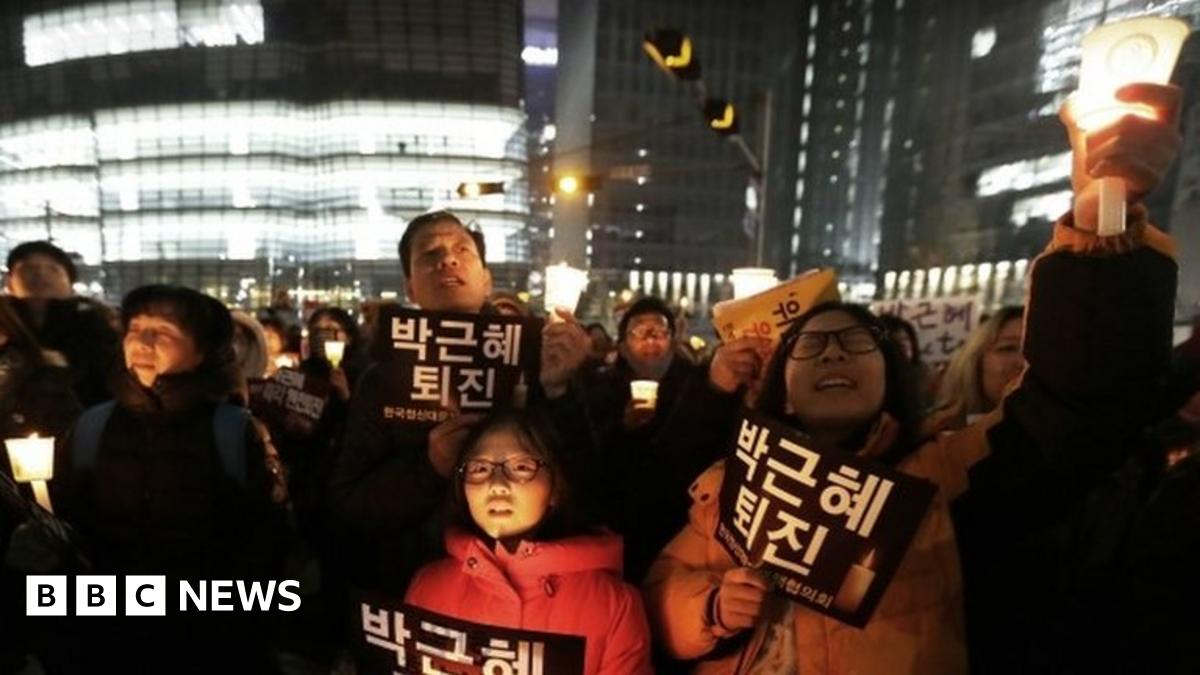 S Korea sees largest protests against President Park Geun-hye - BBC News