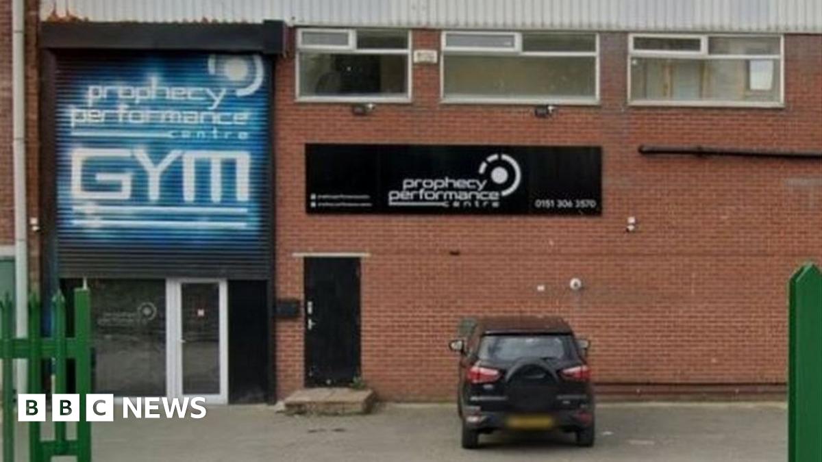Covid: Liverpool gym to contest closure order - BBC News