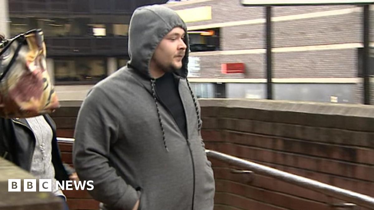 Sean Caffrey sentenced for stealing US military data - BBC News