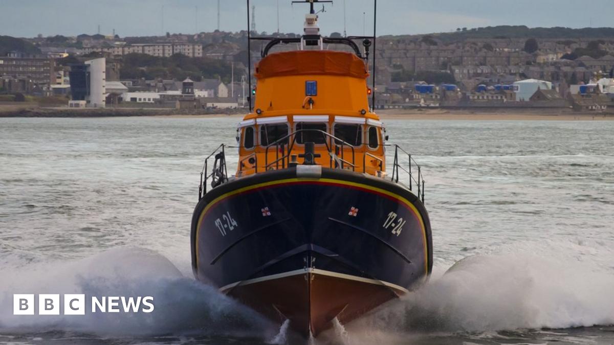 Damaged Aberdeen Lifeboat lock 'could have cost lives' - BBC News