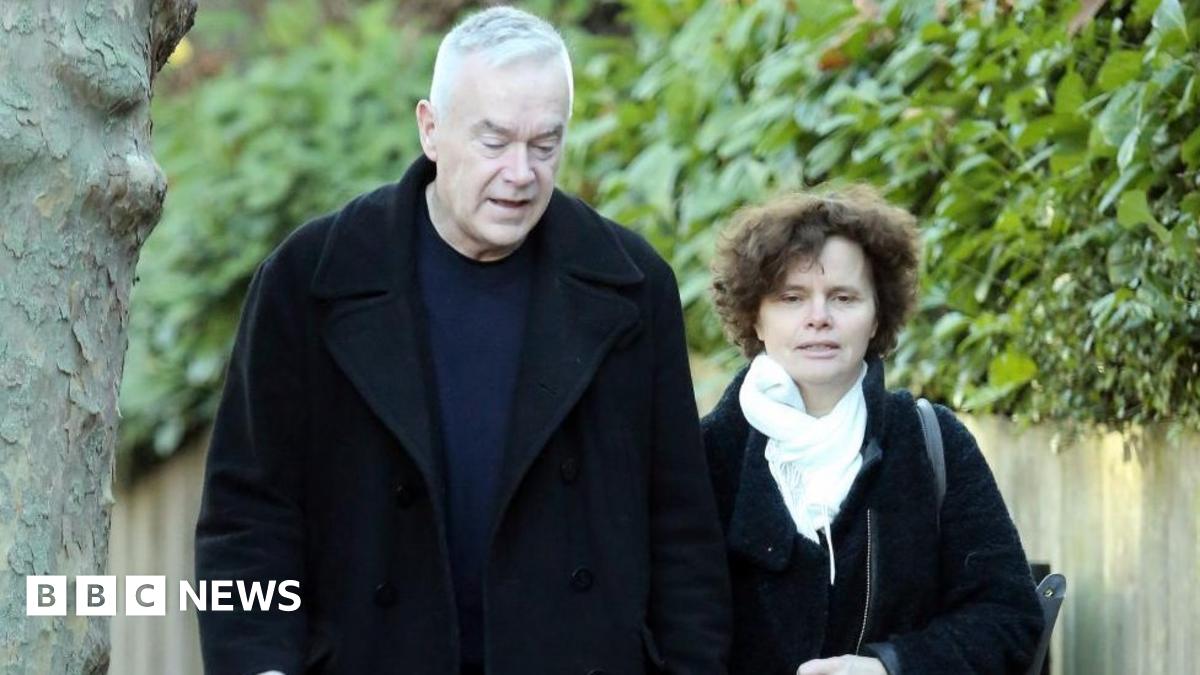 Vicky Flind's statement on husband Huw Edwards in full - BBC News