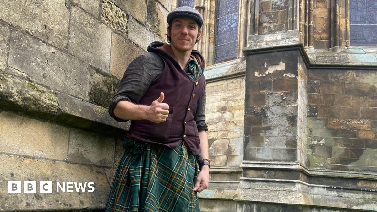 Man walking to every city in the UK - BBC News