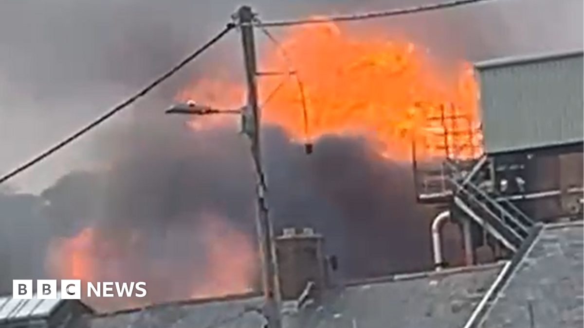 Mold: One injured in chemical factory explosions - BBC News