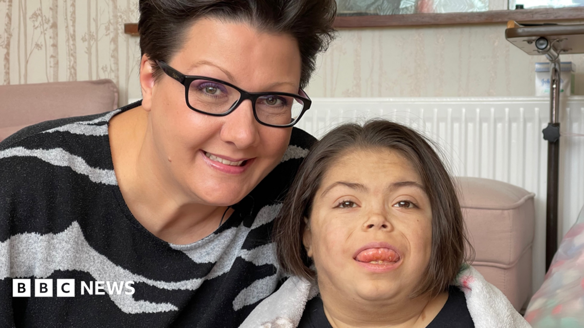 New children's palliative care service for the East launched - BBC News