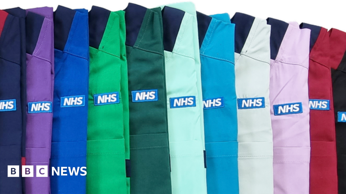 Derby hospitals trust staff first to pilot new NHS uniforms - BBC News