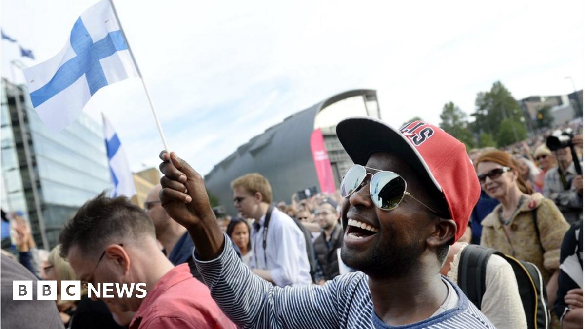 Migrant crisis: Finland's case against immigration - BBC News