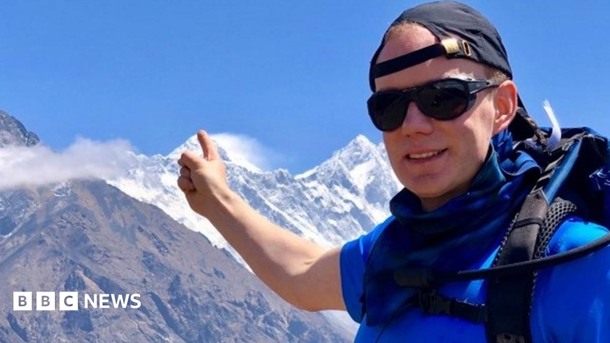 Everest: British man among latest mountain deaths - BBC News