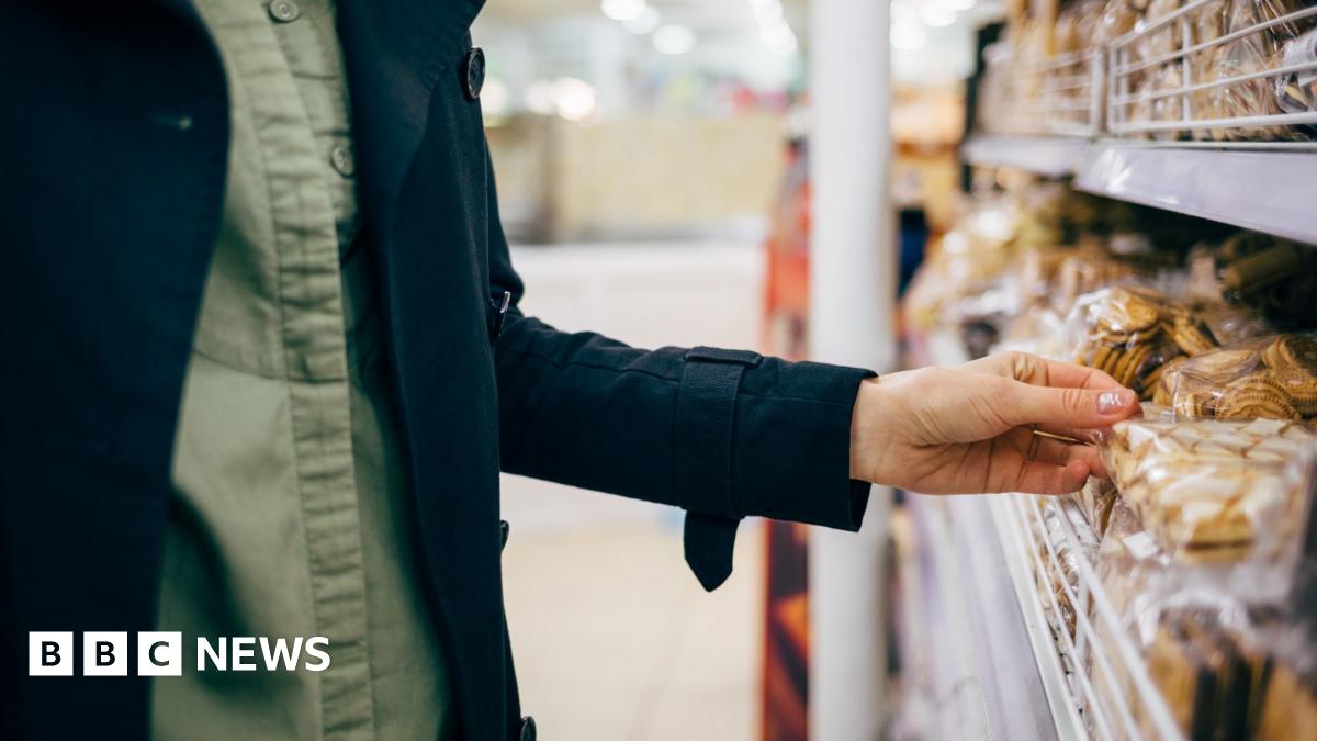 'The cost of living started my shoplifting': Why stealing goods is on ...