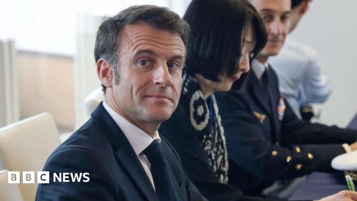 G7 summit: Why there are eight more seats at the table this year - BBC News