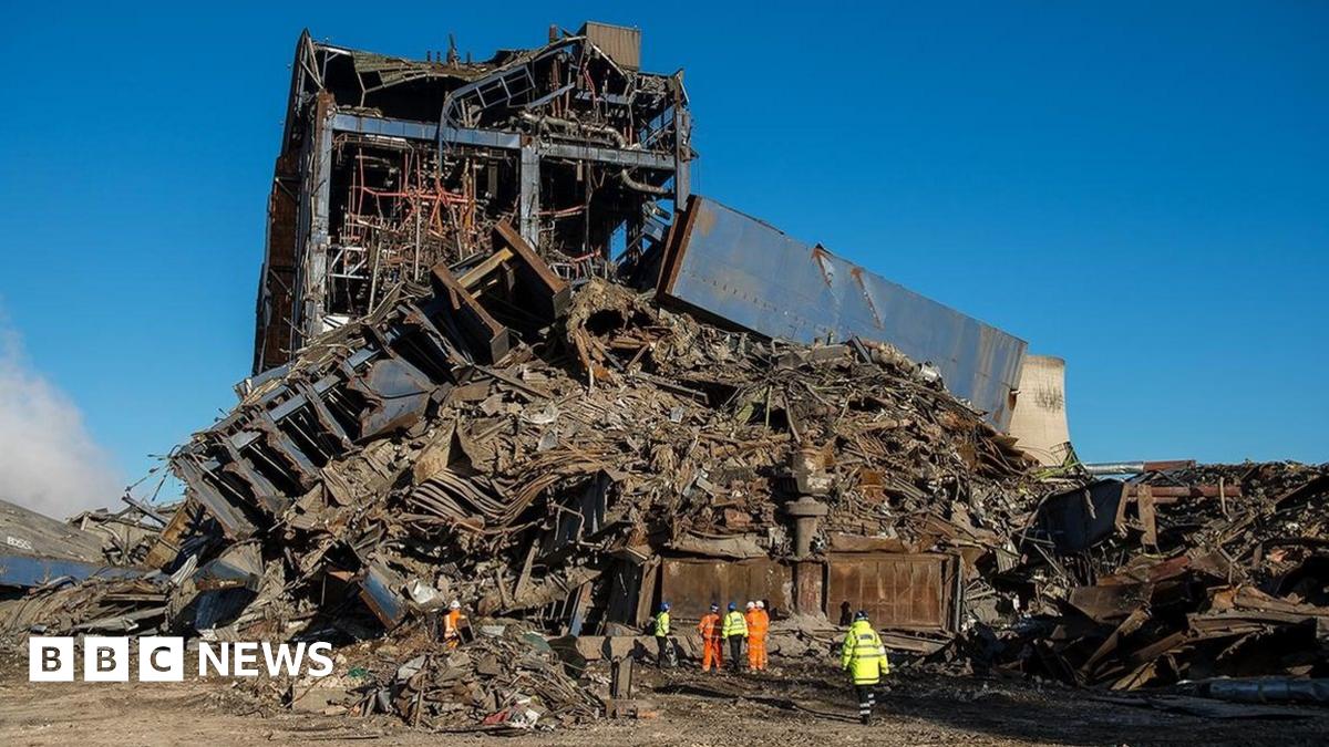 Didcot power station: Family fight explosives plan - BBC News