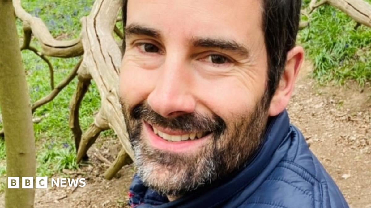 Sleep deprived HGV driver caused PC's death in Roxwell crash - BBC News