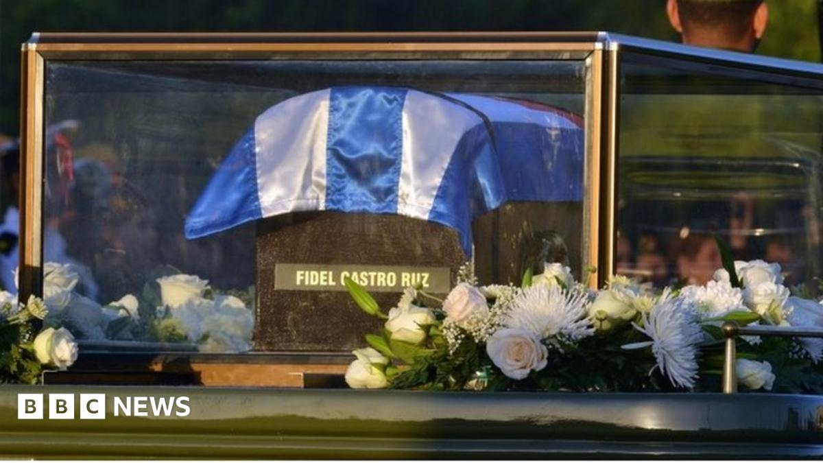Fidel Castro's death: Ashes begin journey to Santiago - BBC News