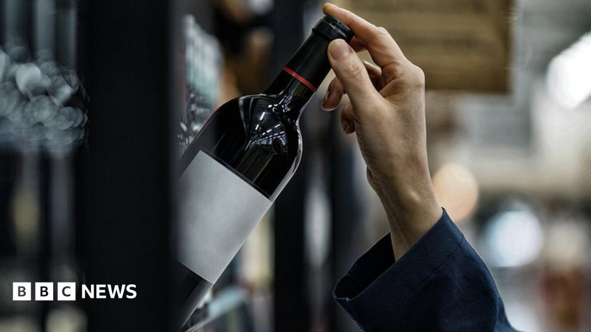 Alcohol deaths highest for 20 years in England and Wales - BBC News
