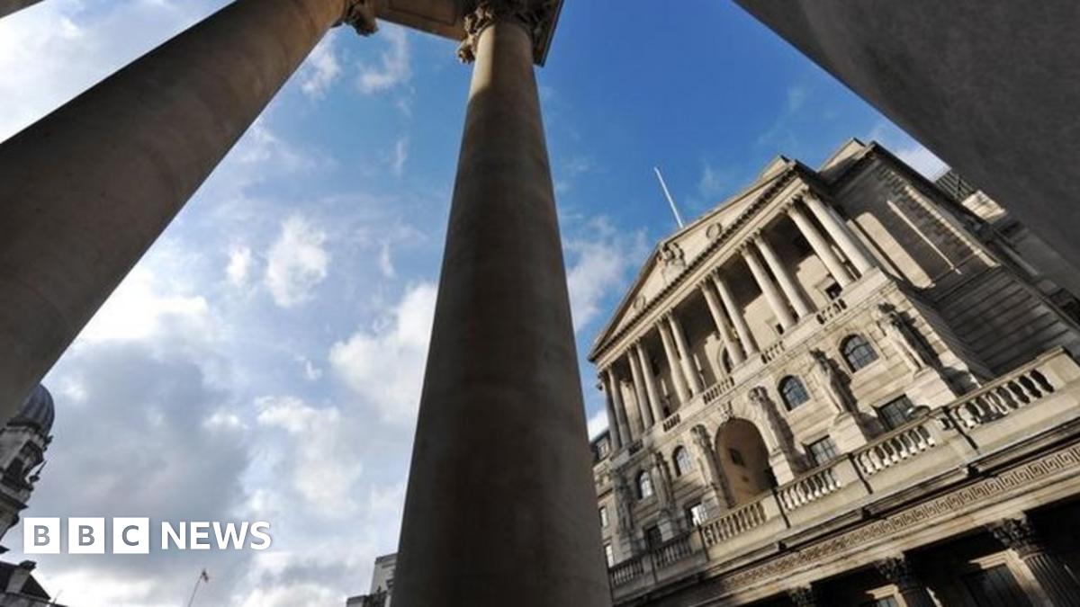 Bank of England warns of consumer spending squeeze - BBC News