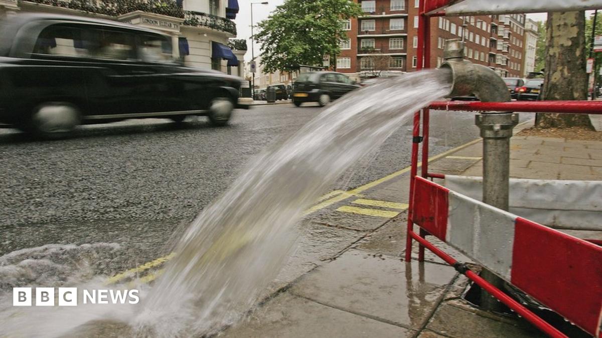 Thames Water told to fix leaks by Environment Agency - BBC News