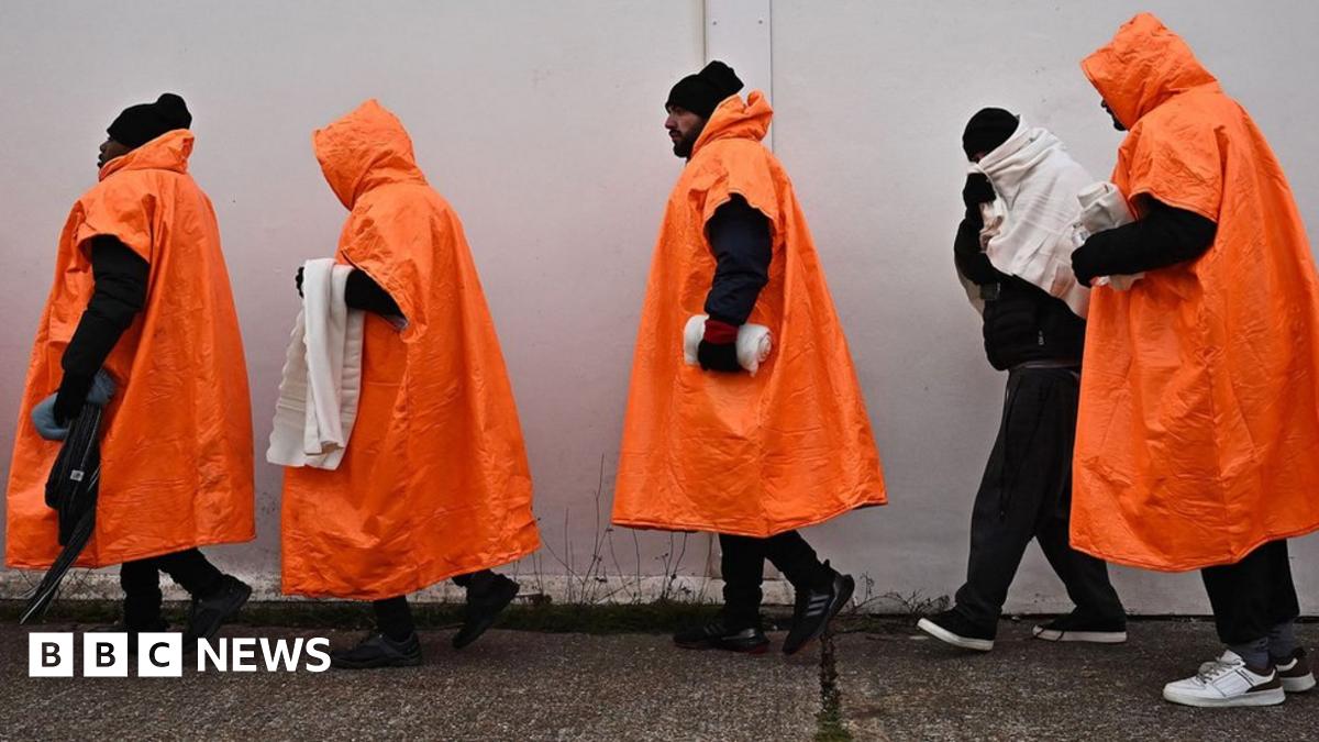 Two new barges to house migrants announced - BBC News