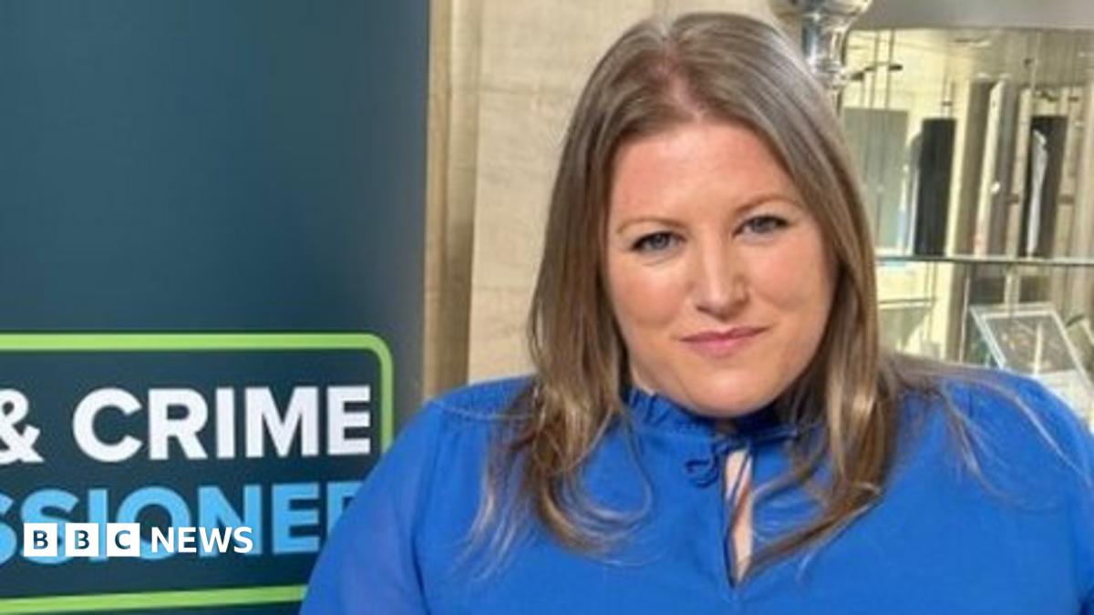 Donna Jones re-elected as Hampshire PCC - BBC News
