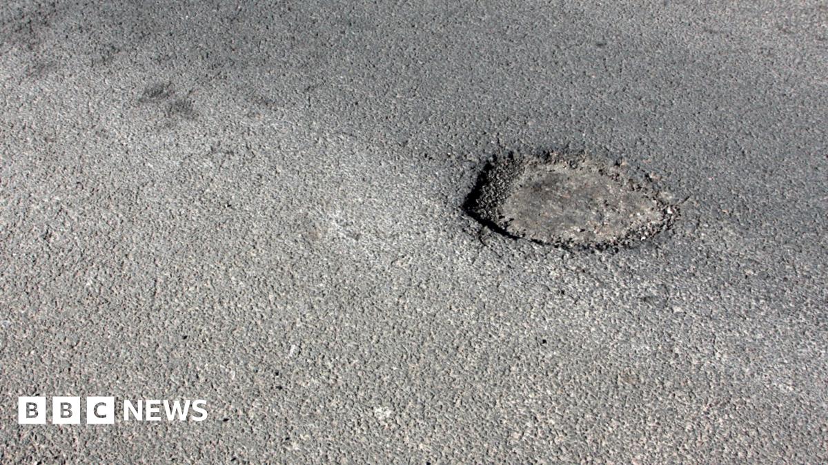 Funding fixes more than 16,000 potholes in Hertfordshire - BBC News