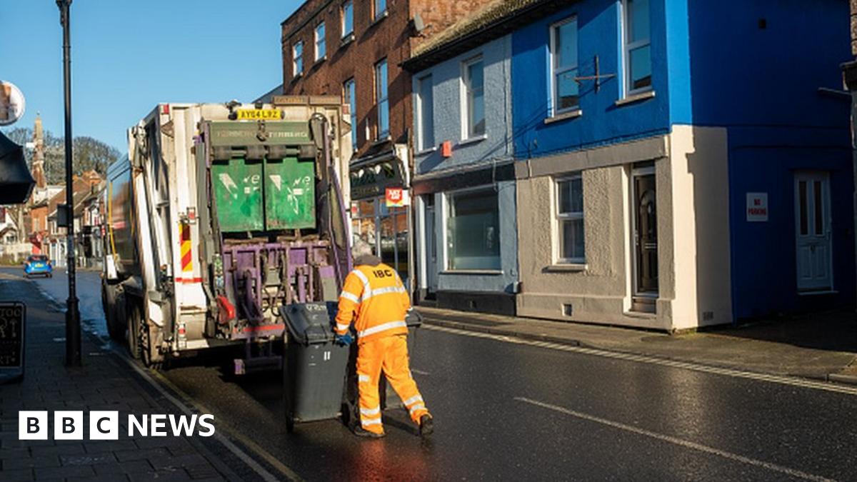 Councils in limbo after seven-bin policy scrapped - BBC News