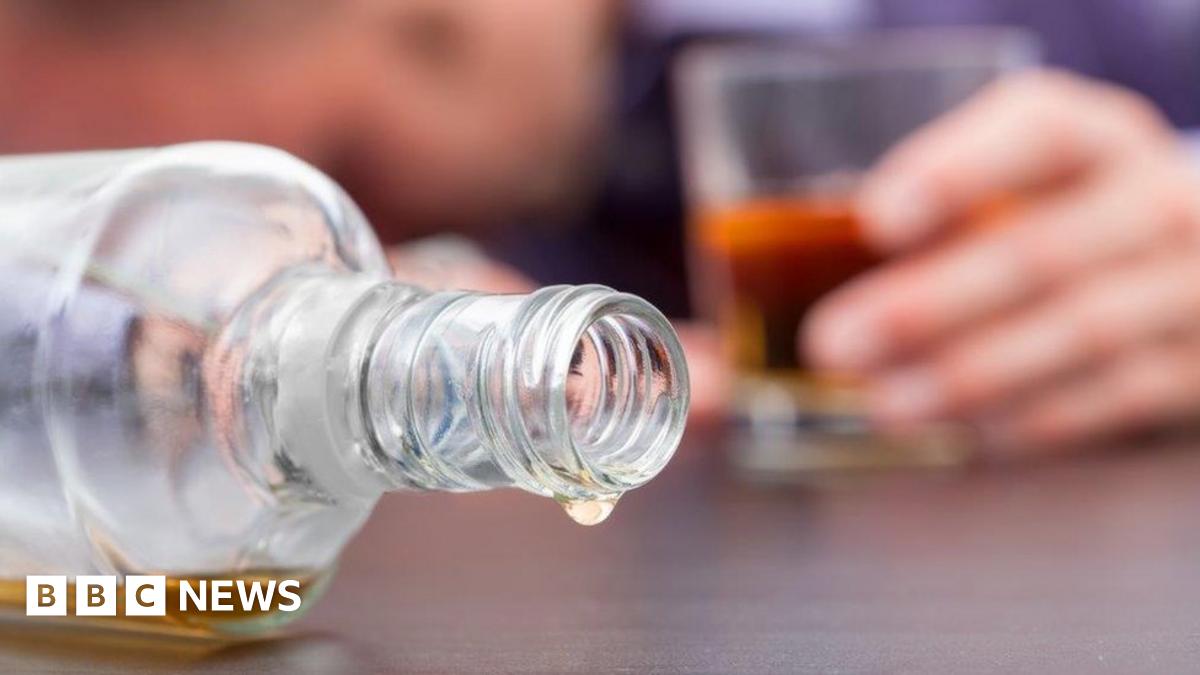 England failing to tackle alcohol 'epidemic', say researchers - BBC News