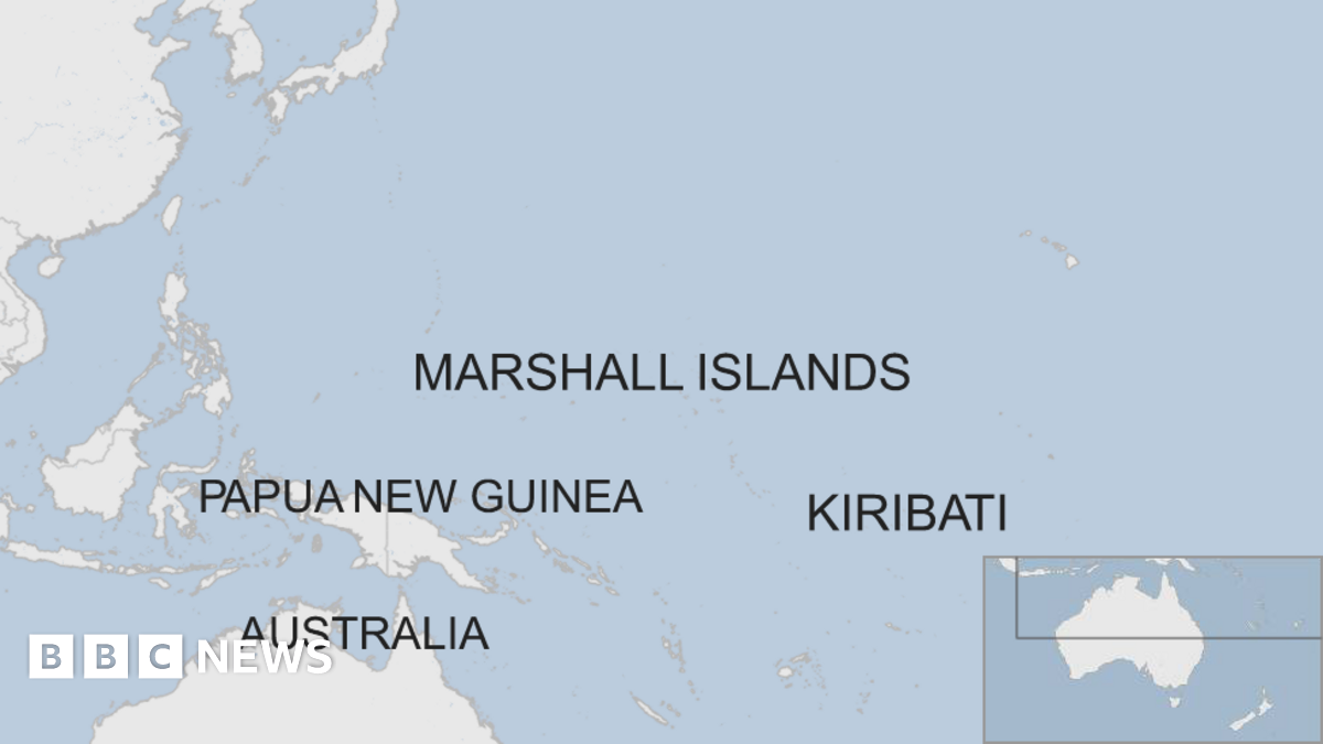 Castaways rescued 'by chance' after month in north Pacific - BBC News