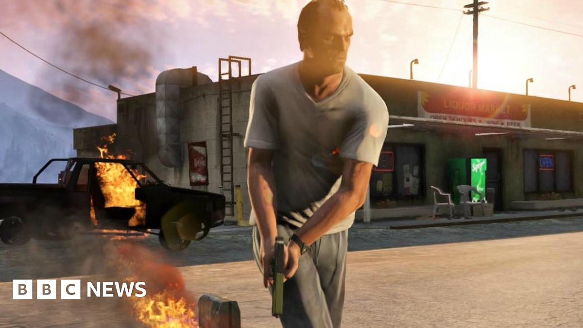 Grand Theft Auto 'cheats' homes raided - BBC News