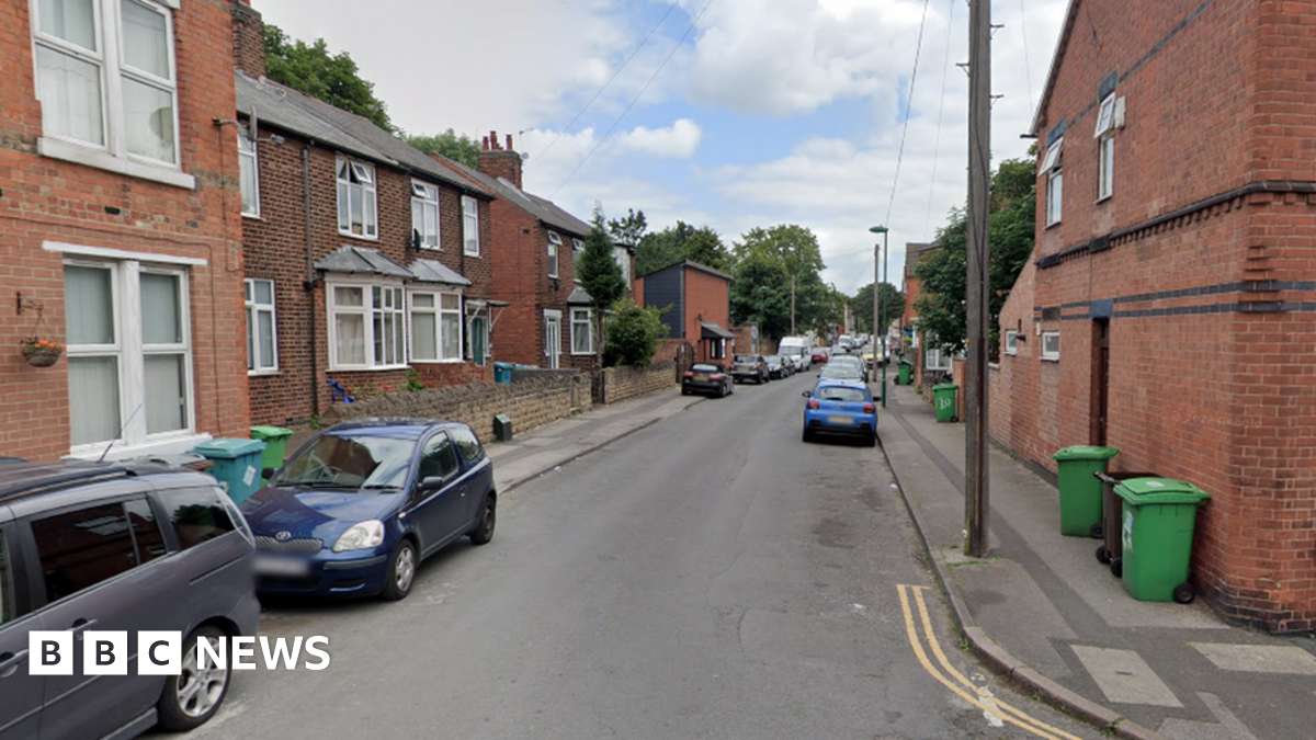 Murder arrests after Nottingham man, 74, is stabbed multiple times ...