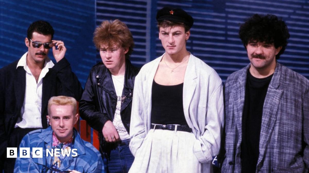 Frankie Goes to Hollywood story to hit big screen after reunion - BBC News