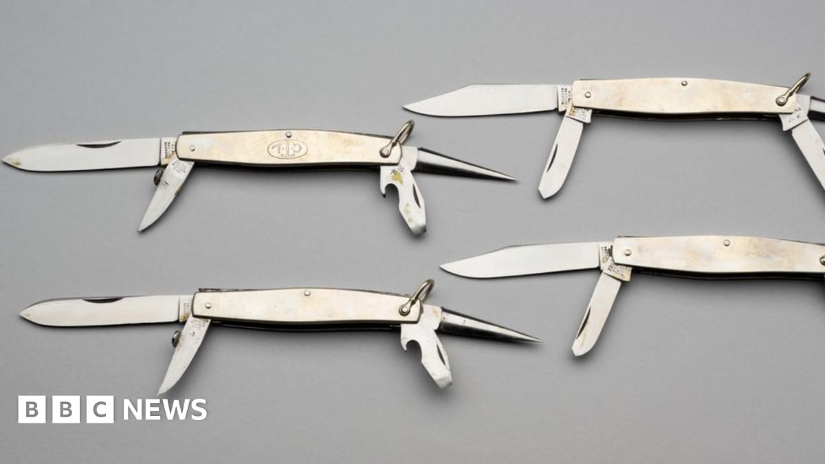 Sheffield-made antique knives go under the hammer for almost £400k ...