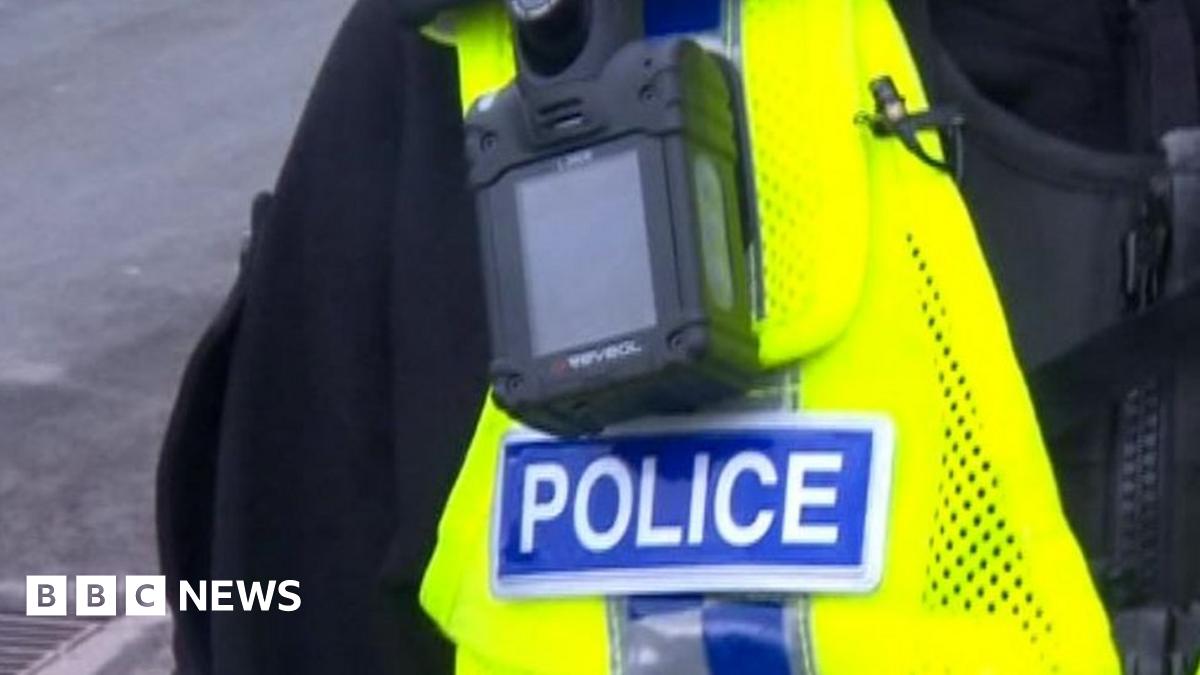 Sheffield attempted murder charge after man stabbed - BBC News