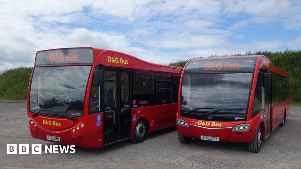Buses in Stoke-on-Trent improved to cut pollution levels - BBC News